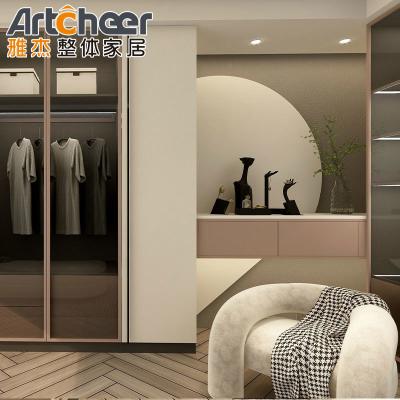 China Create a Chic Walk-In Closet with a Wardrobe Featuring Glass Doors and Accessories for sale