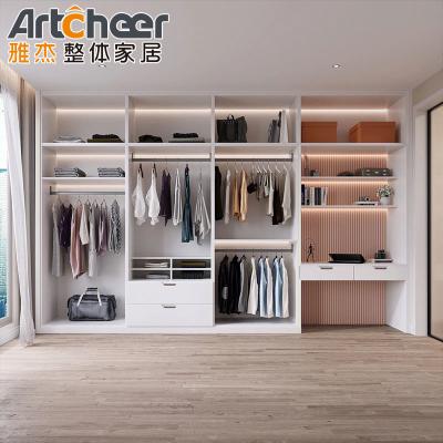 China Adjustable Bedroom Solid Wood Modern Armable Modular Wardrobe Closet Custom Walk in Wardrobe Cabinet for sale