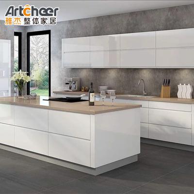 Cina Porta piatta in marmo In legno massello Armadio da cucina Arredamento set Stile italiano contemporaneo in vendita