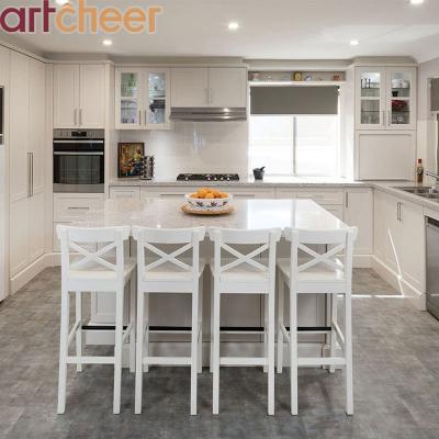 China Oak Painted and White Kitchen Shaker Cabinets Create Elegant Spaces with Warmth and Versatility for sale