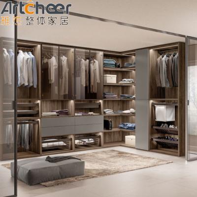 China Modern Design Walk In Wardrobe with Aluminium Frame and Glass Door for sale