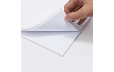 Cina Carta offset da 250 grammi Carta di stampa offset da 250 mm per calendari in vendita