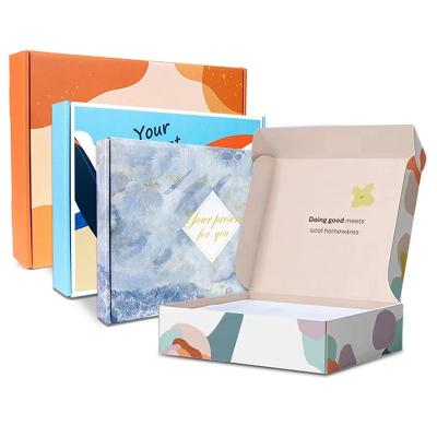 Cina Scatole di carta eco-compatibile personalizzata Scatole di imballaggio per cosmetici Scatole regalo Scatole gioielli in vendita