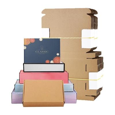 Cina Scatole di carta eco-compatibile personalizzata Scatole di imballaggio per cosmetici Scatole regalo Scatole gioielli in vendita