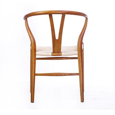 Cina Altezza a 32 pollici della sedia di Shell Wooden Carl Hansen Ch 24 Wishbone della castagna in vendita