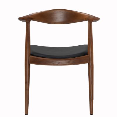 Cina Tomile 2PC Hans Wegner Kennedy Chair Walnut per il salone in vendita