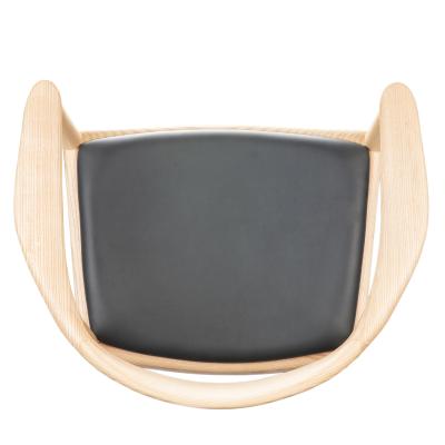 Cina 4PC durevole Hans Wegner Kennedy Arm Chair 18 martella il legno naturale in vendita