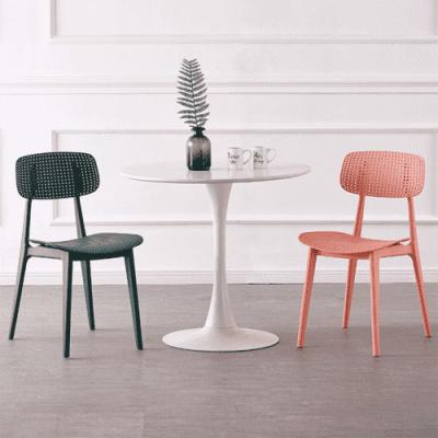 Cina H29inch Tulip Style Dining Table in vendita