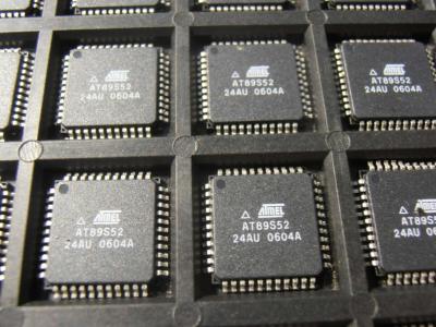 中国 ATMEL AT93c86a マイクロコントローラー Qfj Ic チップス スクラップ価格 電子部品 集積回路 AT93C86A 販売のため