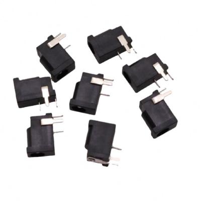 Cina Vendita calda DC-002 Connessione di presa di corrente DC002 3,5 Diametro 1,3 Interiore 3,5*1,1 3,5*13 in vendita