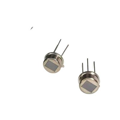 China Großhandelspreis Pyroelectric D203S+D203B Dip-3-Infrarotpir-Sensoren auf Lager zu verkaufen