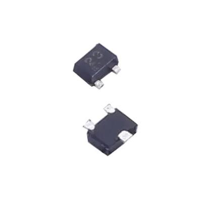 Cina Circuiti integrati IC DTC143EMT2L Transistor bipolare pre-biasato (BJT) NPN-pre-biasato 50V 100 mA 250 MHz 150mW Surface Mount VMT3 in vendita