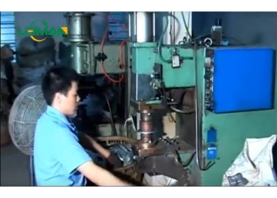 中国 フィルター機械を作る凸の点溶接機械石油フィルター回転 販売のため