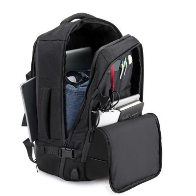 Cina 32L multifunzionale impermeabile 15,6 in zaino estensibile del computer portatile con USB in vendita