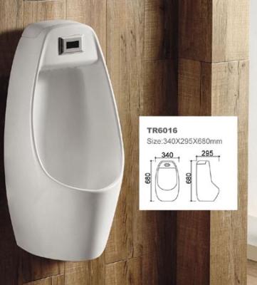 China Sanitary ware bathroom ceramic automatic flush wall mount urinal male in white color for sale