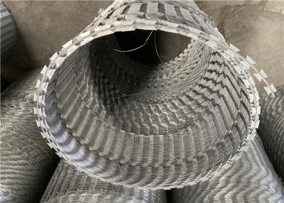Cina 65mm hanno saldato la linea retta galvanizzata Diamond Razor Mesh Fencing pungente in vendita