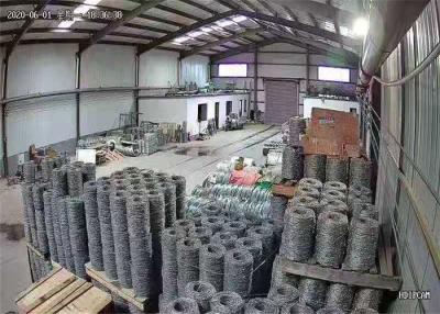 China 18 do fio farpado da lâmina do calibre quentes sanfona torcidos reversos 2.5mm mergulhados galvanizado à venda
