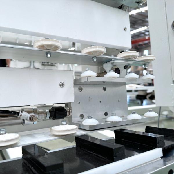 Quality Automatic Sealing Robot (Head Back) for sale
