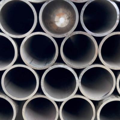 China Oilfield 4140 Seamless Steel Oil Well Drilling Pipe Casing Drill Pipe For Oil Well Drilling with High Straightness for sale