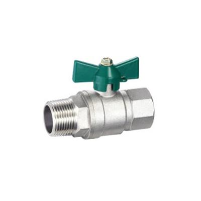 Cina valvola a sfera a filo maschile in ottone Valvola a sfera in ottone forgiata con sedile in Ptfe vergine e fusto a prova di scoppio in vendita
