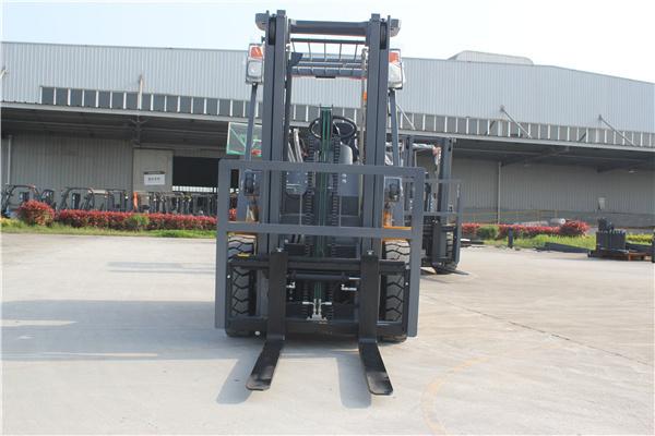 SNSC Electric Forklift production facility
