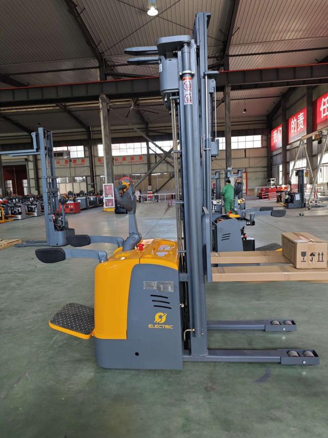 Apaidor Electric Stacker front view showing forks and operator position