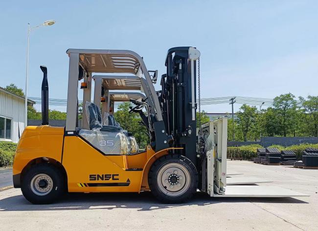 Detailed view of diesel forklift mast and controls