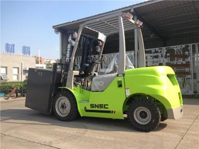 Cina SNSC carrello elevatore diesel da 3 tonnellate Cina Xc490 carrello elevatore a motore diesel in vendita