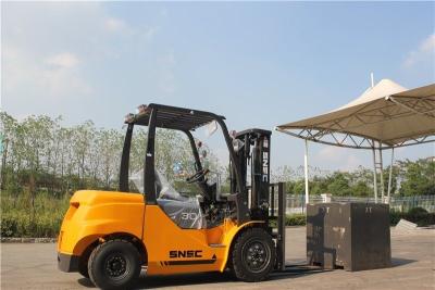 Cina 3000 kg contrappeso diesel 5000 mm sollevamento carrello elevatore diesel in vendita
