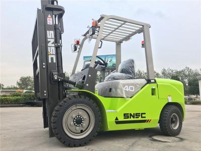 Cina 4 tonnellate di carrelli elevatori diesel 4000 kg di carrelli elevatori diesel da 3 a 6 m di altezza di sollevamento in vendita