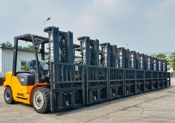 Quality 6600LBS 7700LBS Diesel Forklift Manufacturers 3500kgs Diesel Powered Forklift for sale