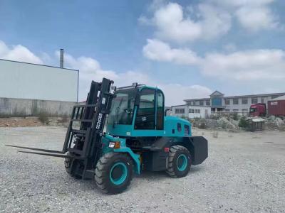 Cina 4x4 carrelli elevatori 3,5 tonnellate 5 tonnellate 7 tonnellate carrelli elevatori articolati per terreni accidentati in vendita