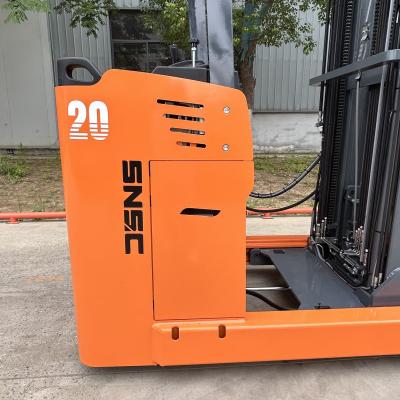 Cina SNSC 2000kg Electric Reach Truck AC Motor con Triplex Mastro di 7,5 metri in vendita