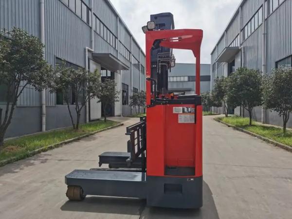 Quality 3000kgs 5000kgs Multidirectional Forklift Long Material 4 Directional Reach for sale