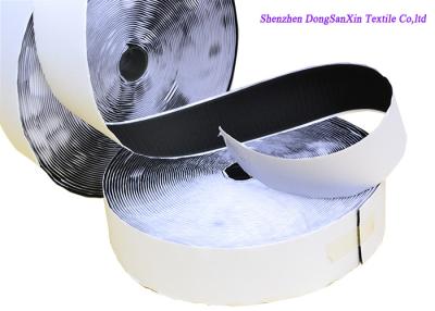 Cina gancio di spessore 100%Nylon di 2mm e ciclo autoadesivi ROSH in vendita