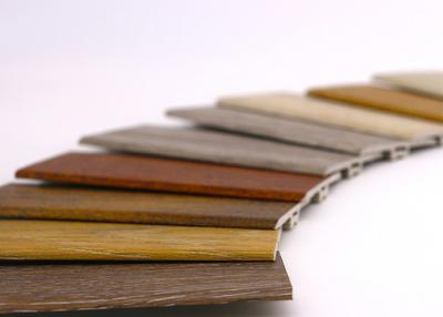 Cina I modanature moderni della pavimentazione della laminazione del film del PVC hanno personalizzato il bordo di bordatura di Spc in vendita
