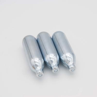 中国 デザート用具8gのクリーム色の充電器のカートリッジ電気めっき 販売のため