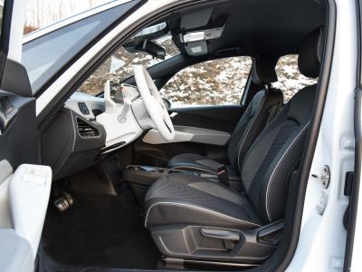 Cina Veicolo elettrico VW ID 3 Volkswagen Pure ID3 Pro 5 sedie berlina EV con autonomia di 450 km 30 titoli e velocità massima di 160 km/h in vendita