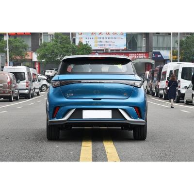 China Byd Dolphin 405km Gratis versie De beste Sedan Auto Blauwe voertuig Handle Een venster dakraam Type Grootte mm 4995*1910*1495 Te koop