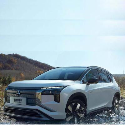 Cina 520 km di autonomia Mitsubishi AIRTREK Chinese Electric Car 4 Quattro ruote Auto Veicolo Lunghezza x larghezza x altezza mm 4630*1920*1728 in vendita