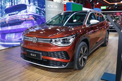 Cina VW ID6X 617KM Motore per auto elettrica Automobili elettrici veloci con lunga durata di vita della batteria ID6 X esperienza di guida fluida in vendita