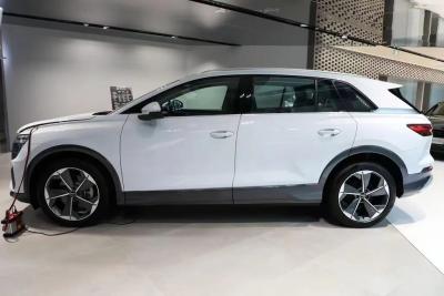 Cina 2023 2024 RWD 7 posti Ev Car Au-di Q5 E-tron 83.4kWh Batteria NEDC Portata 560km Auto elettriche Peso 2325KG in vendita