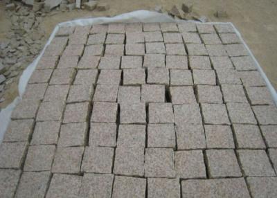 Cina Superficie naturale gialla di abitudine del cubo delle pietre per lastricati che finisce durezza 104hsd in vendita