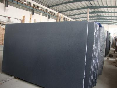Cina Il punto professionale del granito calpesta la resistenza alla compressione grigio scuro di colore 175MPA in vendita