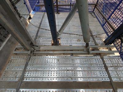 China O mergulho quente de grande resistência galvanizou o molde do formulário de salto da plataforma de 2.4m à venda