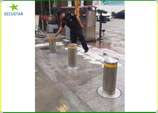 Quality Remote Control Hydraulic Rising Bollards , Electric Retractable Bollards Height for sale
