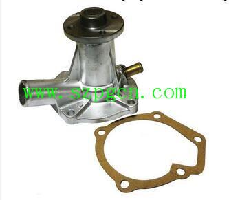 China China Supplier Kubota Tractor D750 Water Pump 15534-73030 for sale