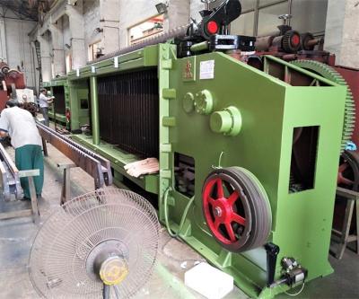 China SGS 80x100mm de Spiraalvormige Rolgi Machine van Gabion van het Draadnet for sale