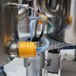 Cina 220V macchina automatica per il rossetto 12 ugelli macchina di riempimento del rossetto in vendita