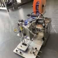 China Semi Automatic Sticker Labeling Machine 100W Flat Bottle Label Applicator for sale